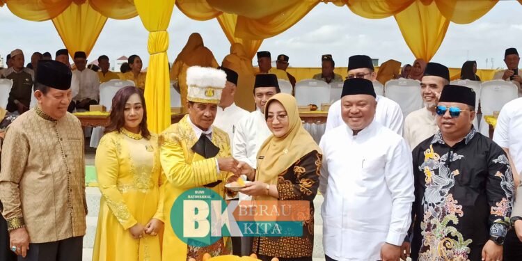 Manguati Banua, Tradisi Adat Banua Agar Terhindar Dari Mara Bahaya dan ... Manguati Banua, Tradisi Adat Banua Agar Terhindar Dari Mara Bahaya dan ...
